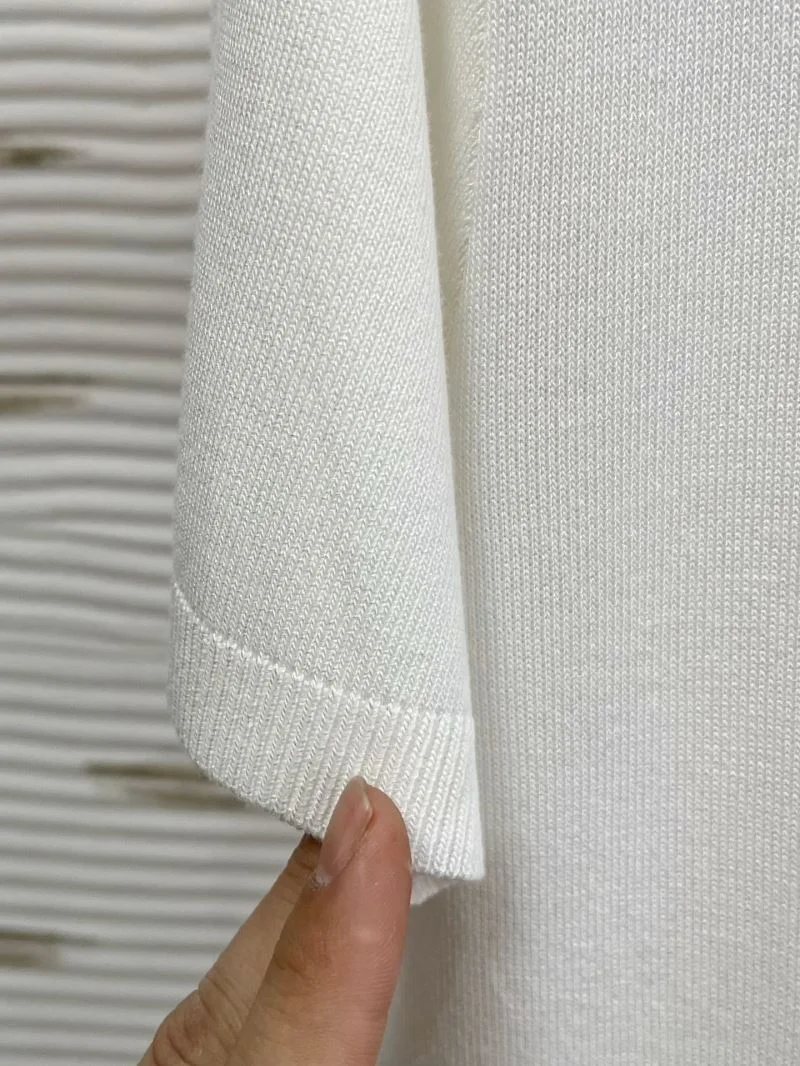 Low-cost Prada T-Shirts