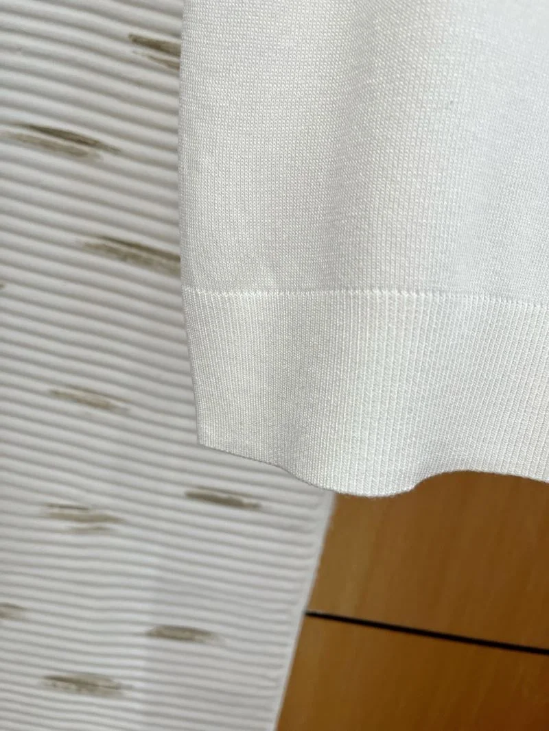 Low-cost Prada T-Shirts