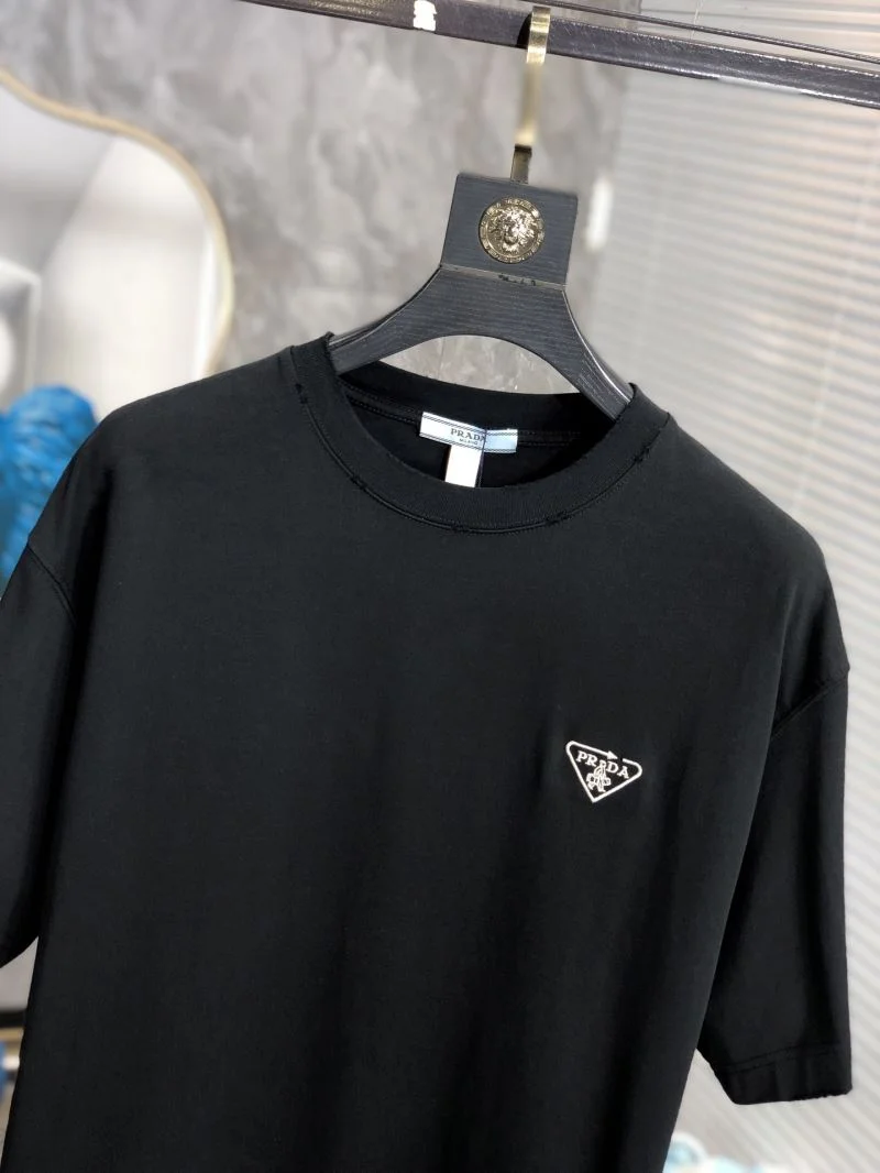 Accurate model Prada T-Shirts
