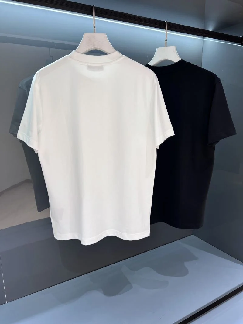 High fidelity Prada T-Shirts