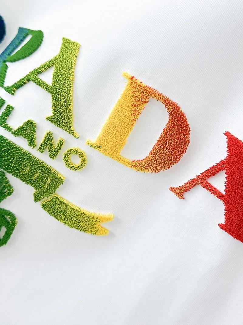 Low-cost Prada T-Shirts