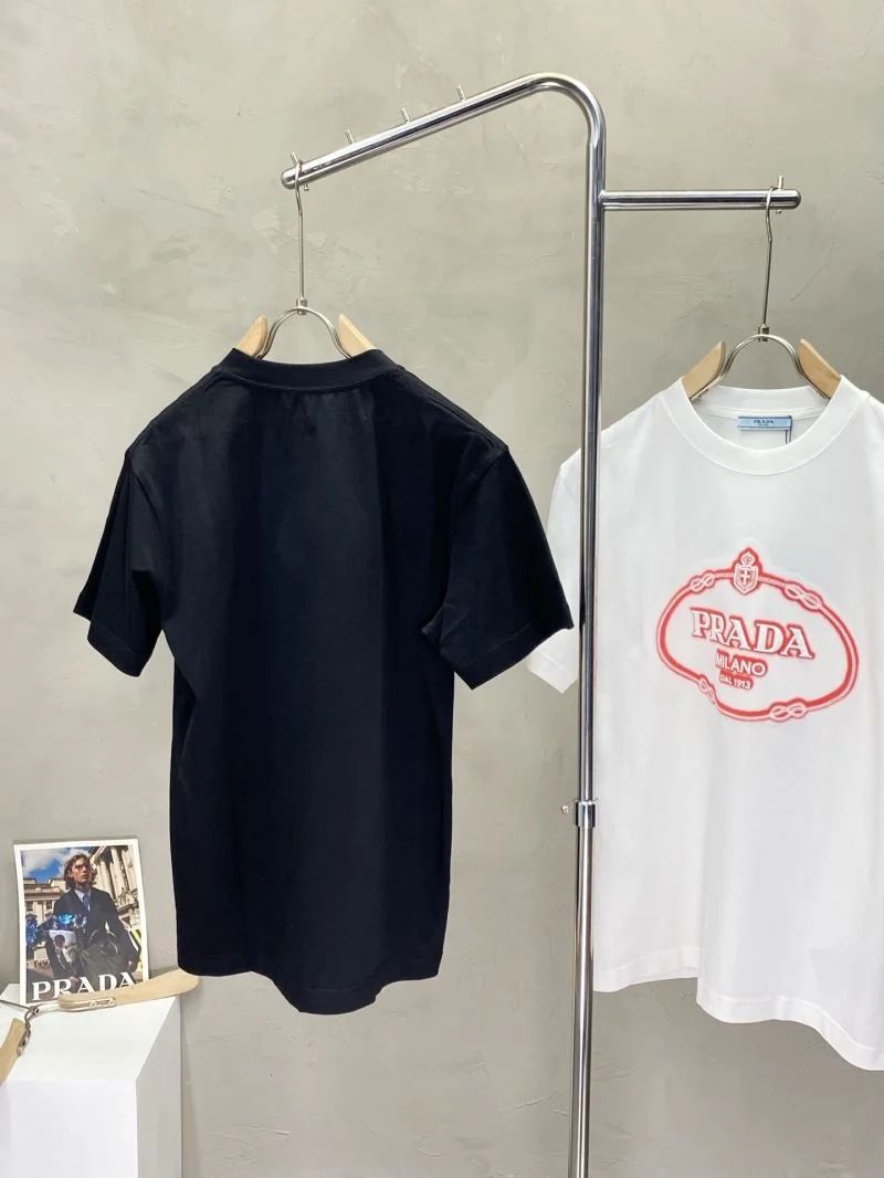 Accurate model Prada T-Shirts