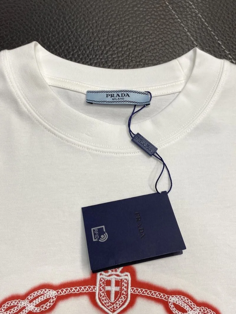 Accurate model Prada T-Shirts