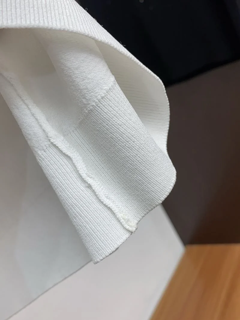 Discounted Prada T-Shirts