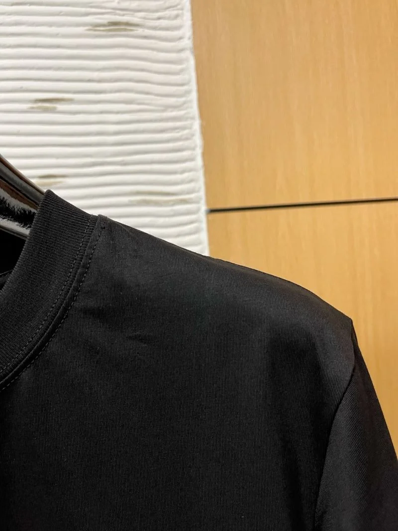 Cut-rate Prada T-Shirts