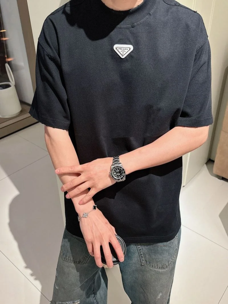 High fidelity Prada T-Shirts