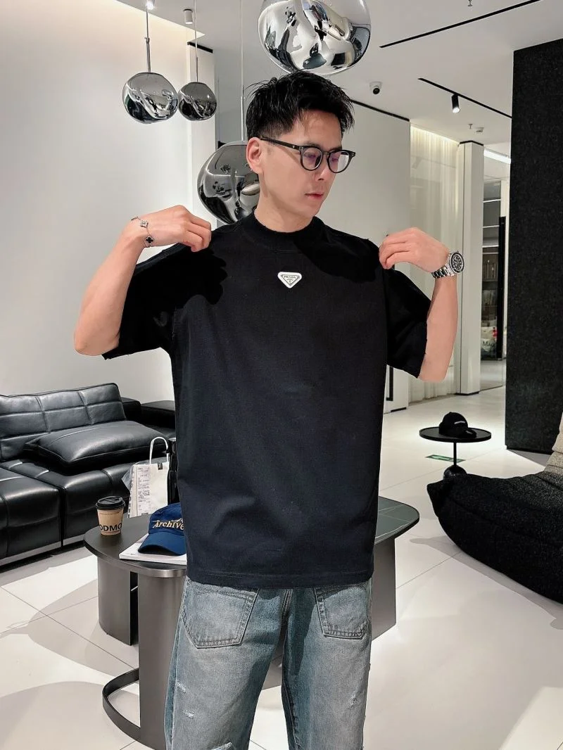 High fidelity Prada T-Shirts