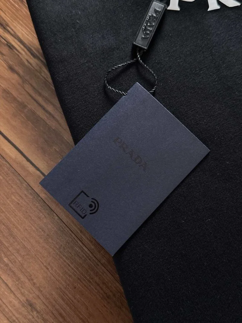 Low-cost Prada T-Shirts