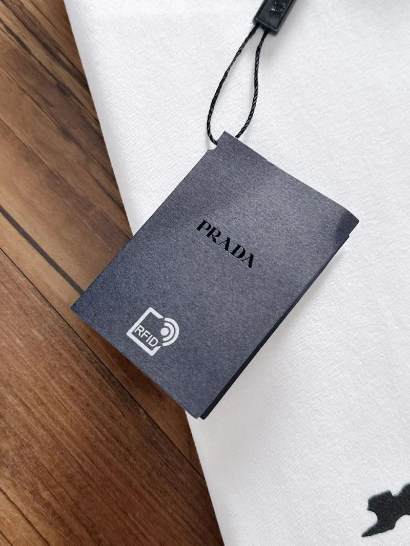 Bargain Prada T-Shirts