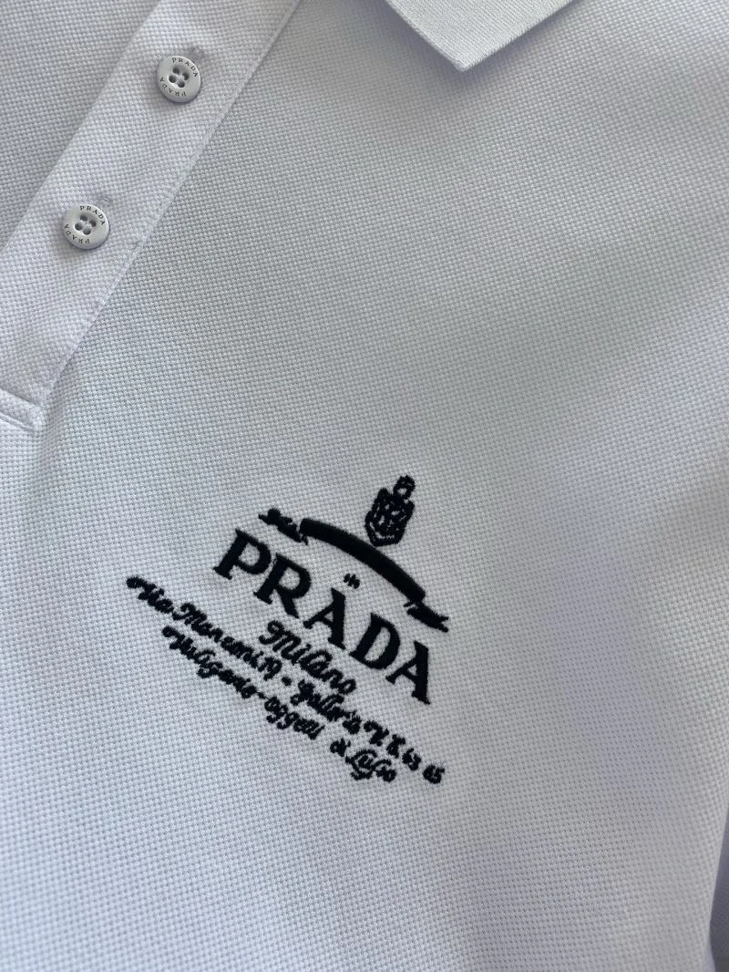 High fidelity Prada T-Shirts