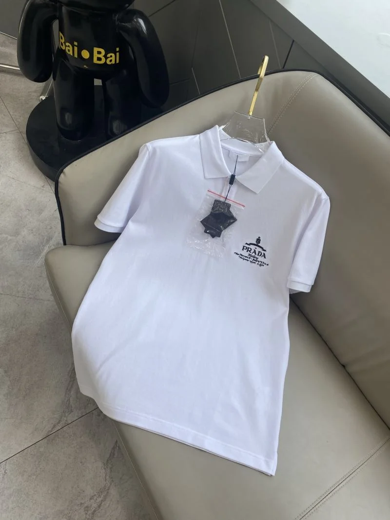 High fidelity Prada T-Shirts
