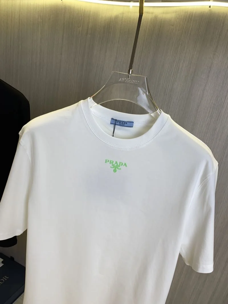 Low-cost Prada T-Shirts