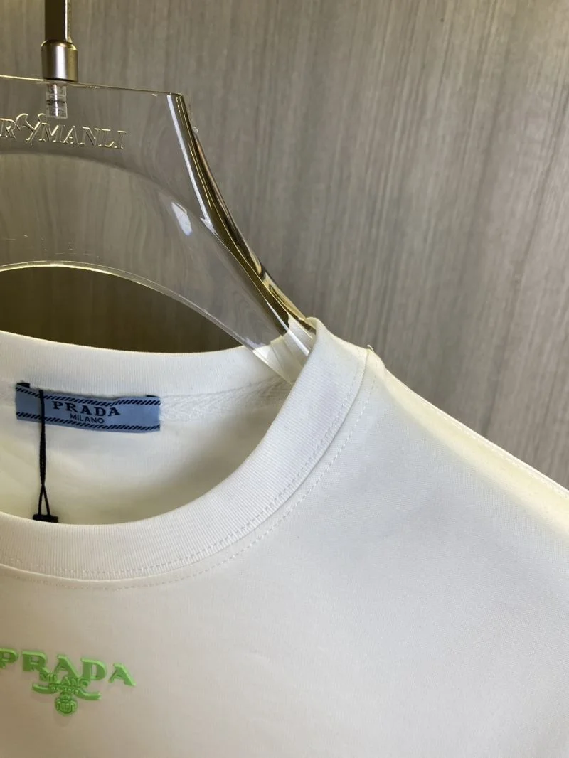 Low-cost Prada T-Shirts