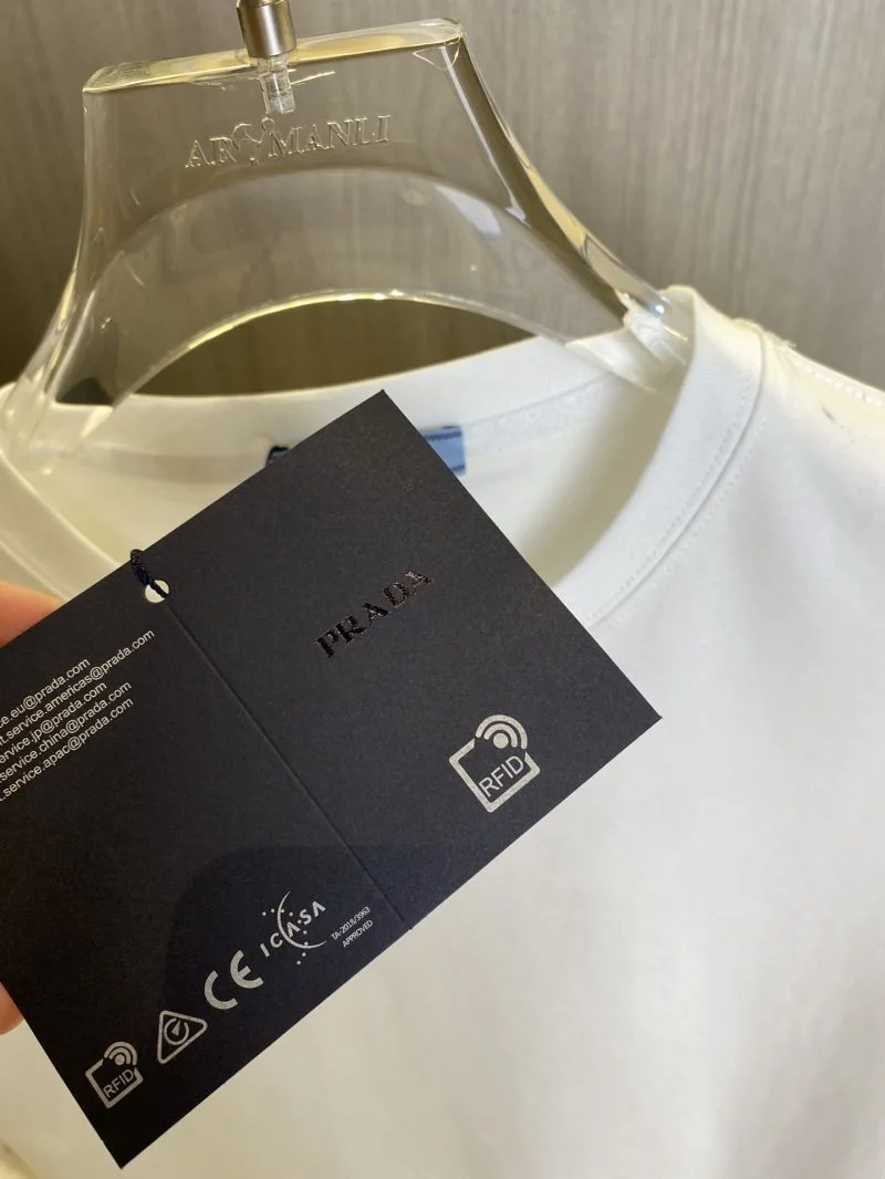 Inexpensive Prada T-Shirts