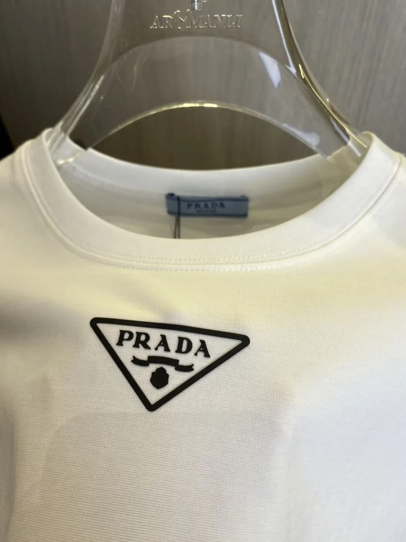 Inexpensive Prada T-Shirts