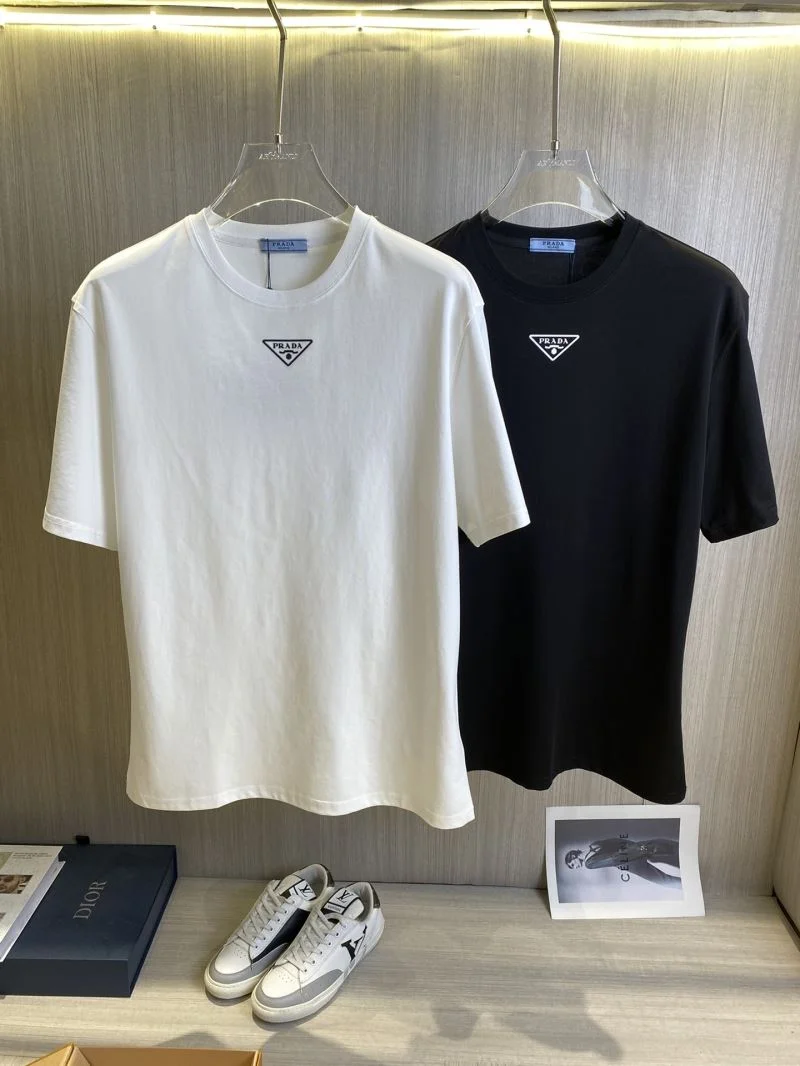 Inexpensive Prada T-Shirts