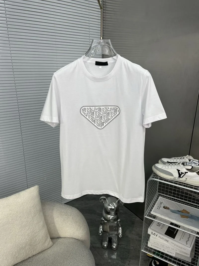 Inexpensive Prada T-Shirts