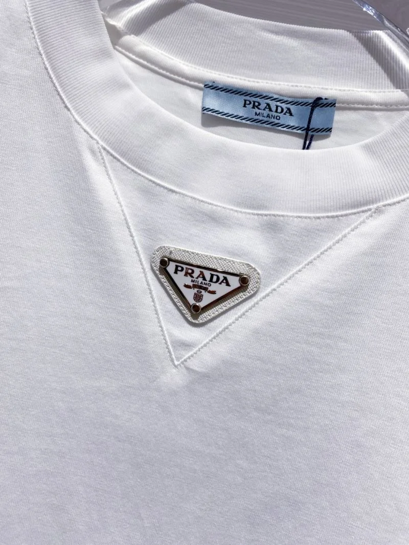 High fidelity Prada T-Shirts