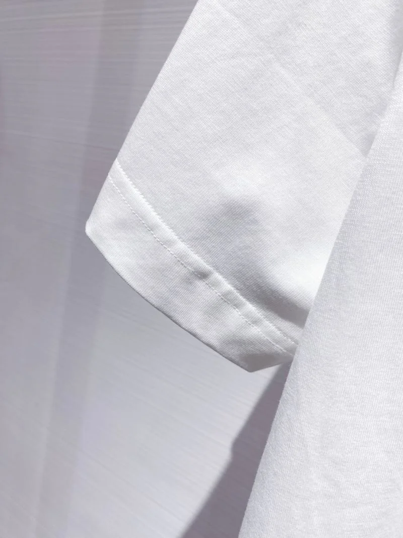 High fidelity Prada T-Shirts