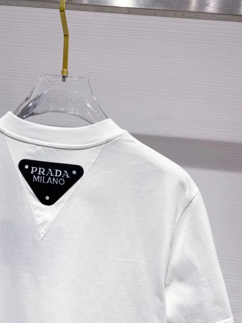 High fidelity Prada T-Shirts