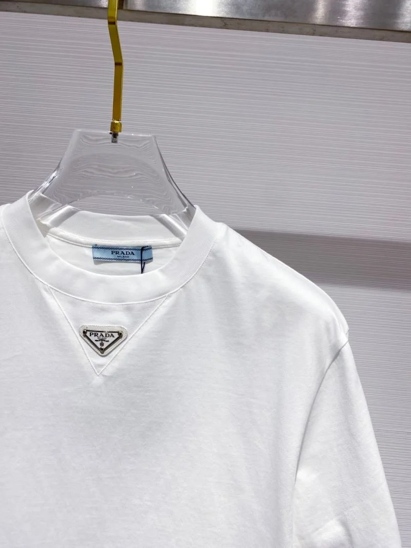 High fidelity Prada T-Shirts
