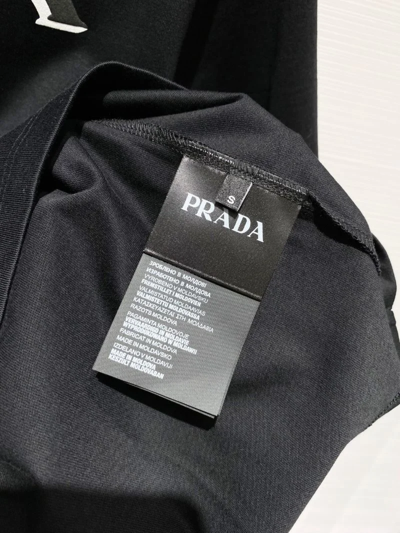 High fidelity Prada T-Shirts