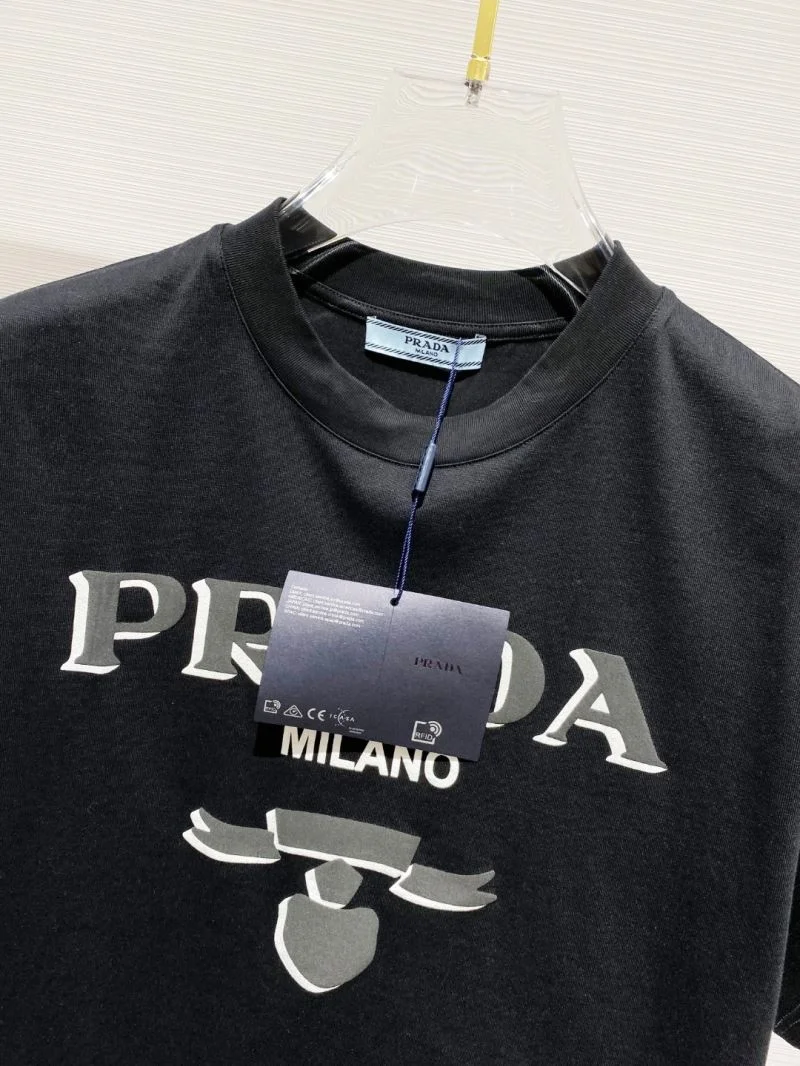 High fidelity Prada T-Shirts