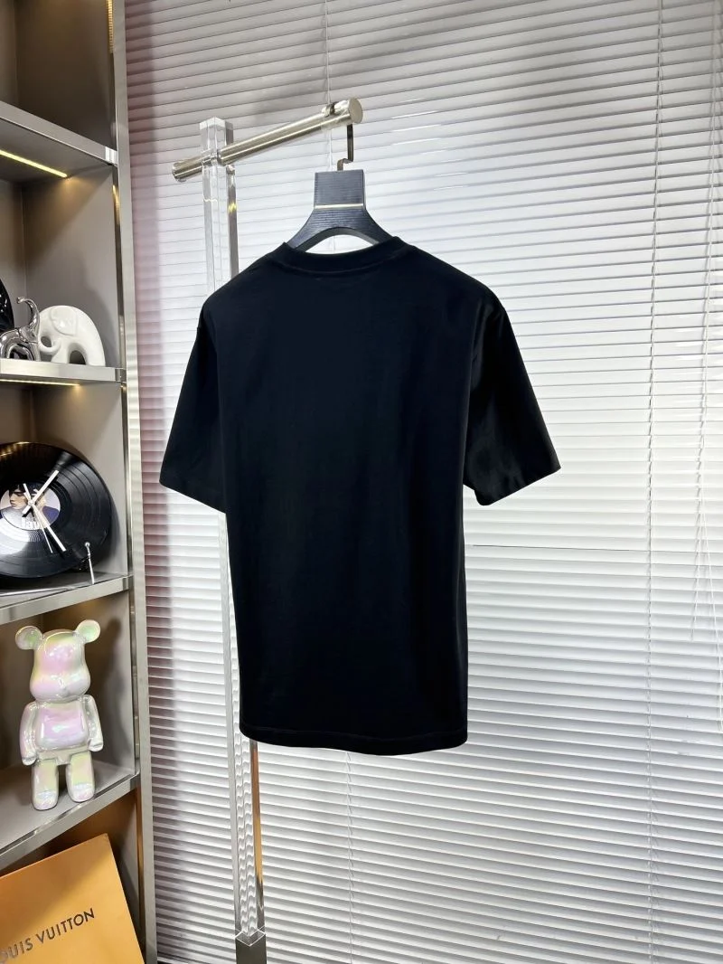 High fidelity Prada T-Shirts