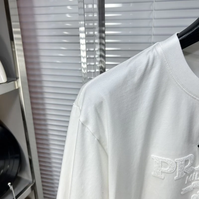 Cut-rate Prada T-Shirts