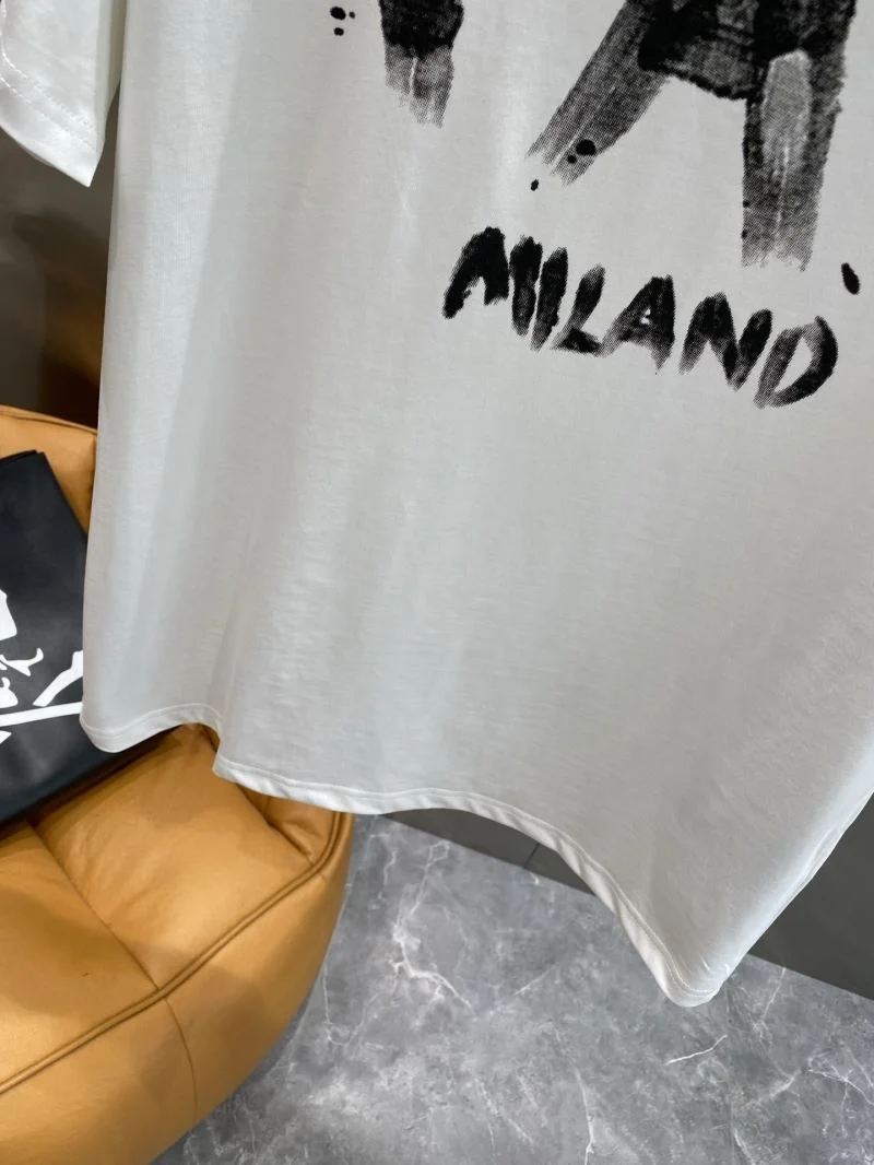 Cut-rate Prada T-Shirts