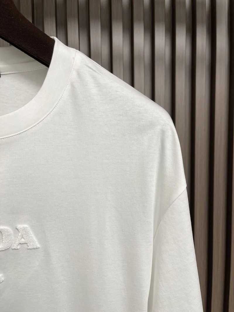 Accurate model Prada T-Shirts
