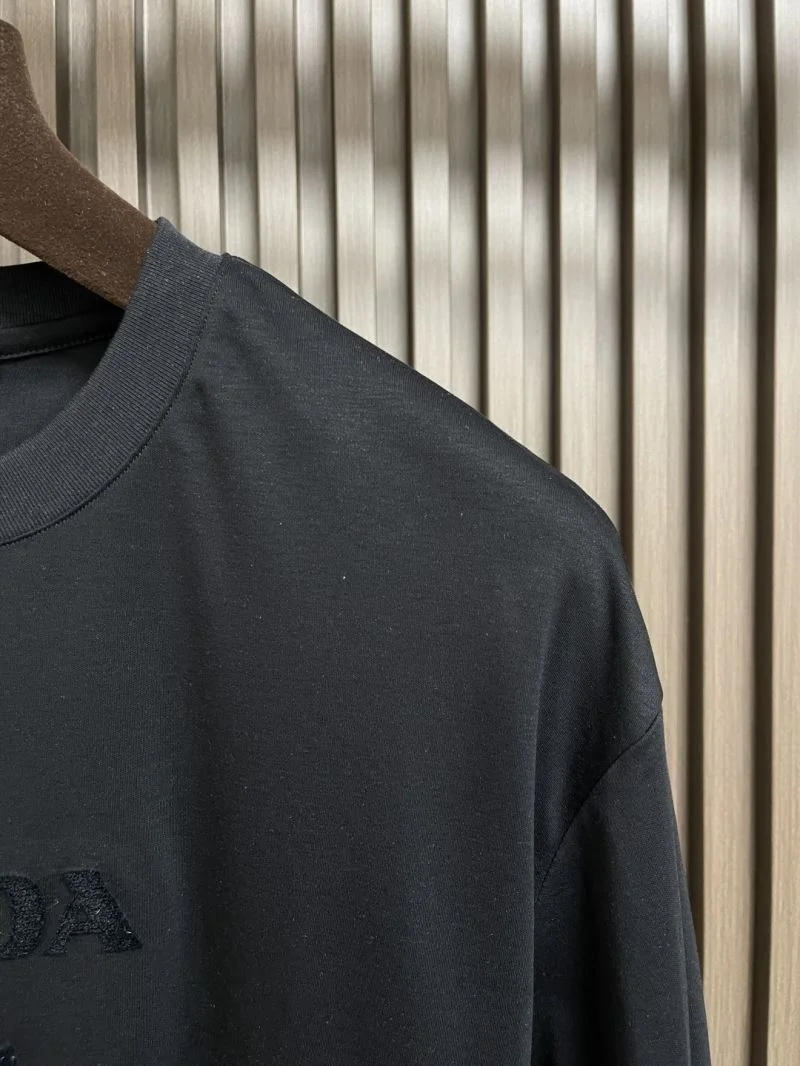 Accurate model Prada T-Shirts