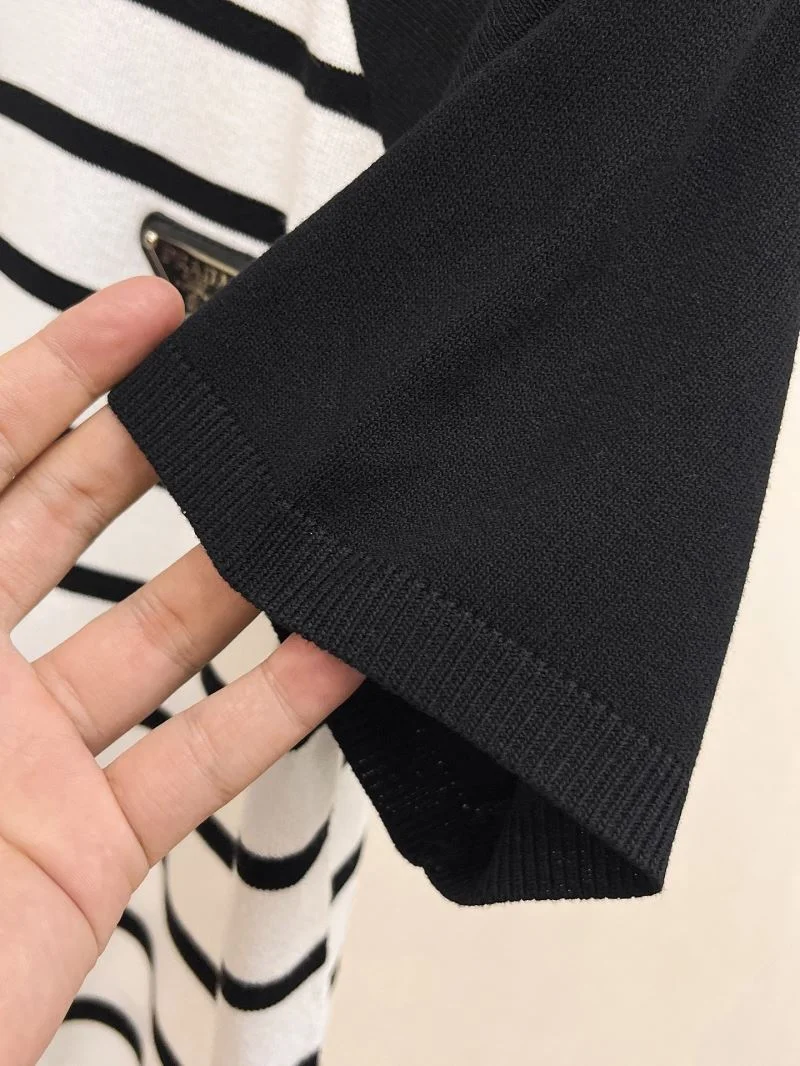 Factory-made Prada T-Shirts