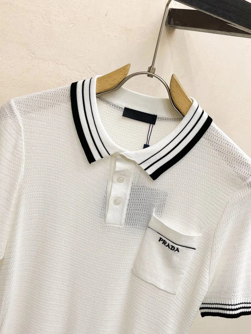 Low-cost Prada T-Shirts