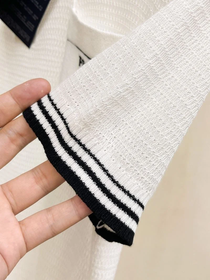 Low-cost Prada T-Shirts