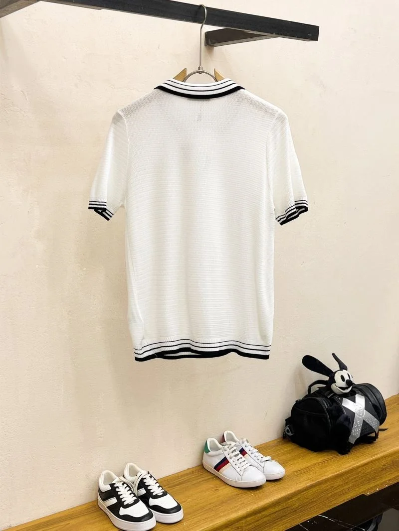 Low-cost Prada T-Shirts