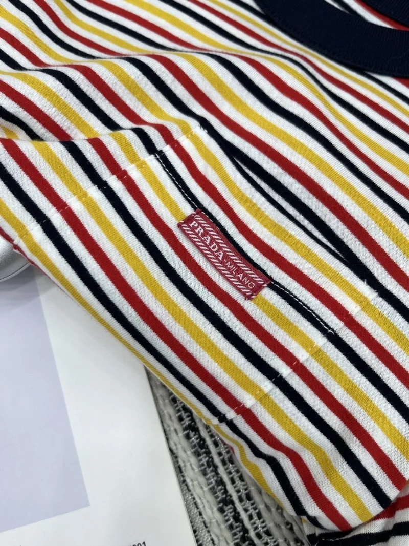 Accurate model Prada T-Shirts