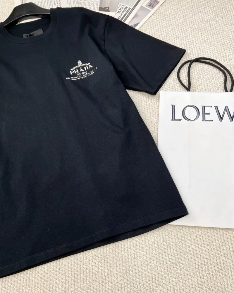 High fidelity Prada T-Shirts