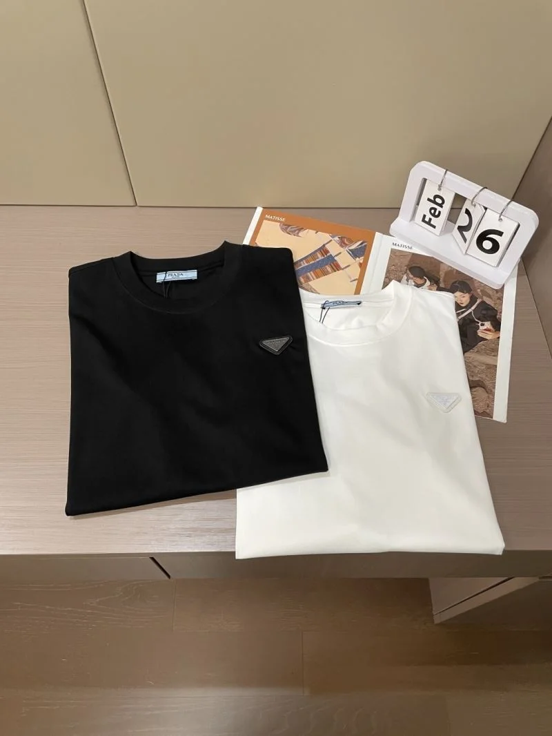 High fidelity Prada T-Shirts