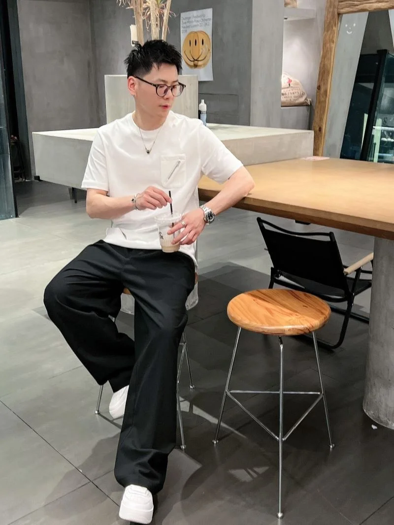 Cut-rate Prada T-Shirts
