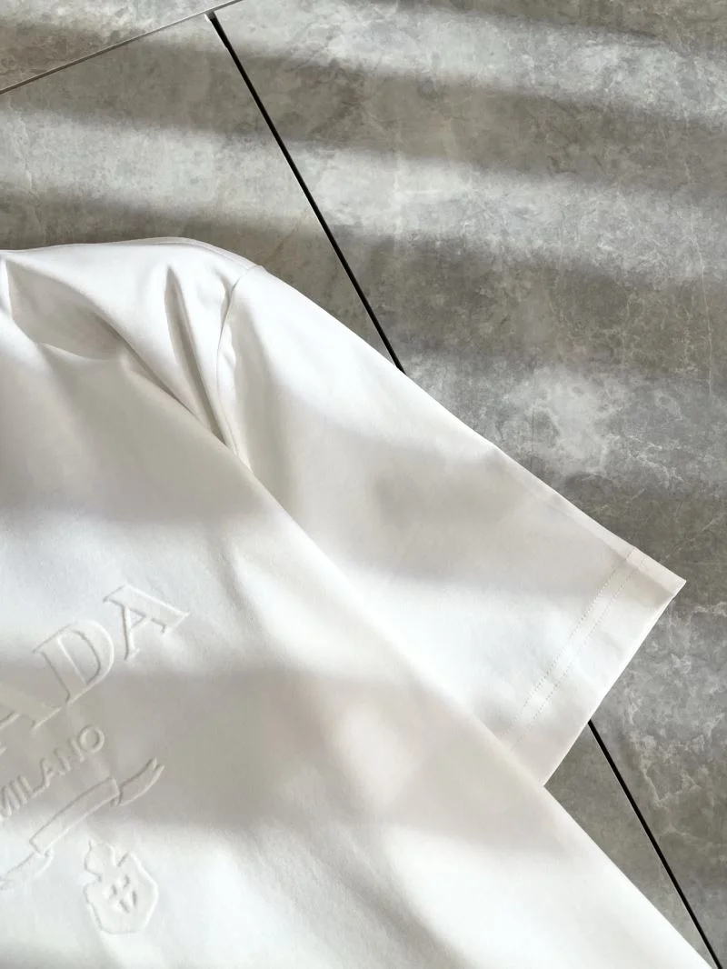 Cut-rate Prada T-Shirts