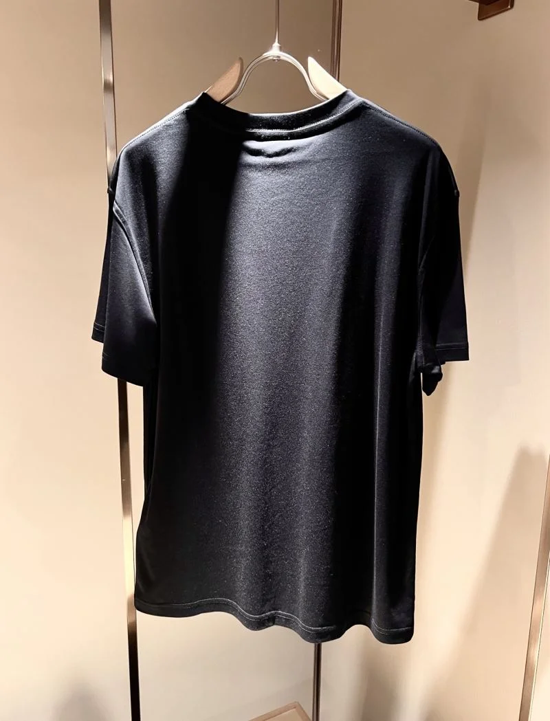 Accurate model Prada T-Shirts