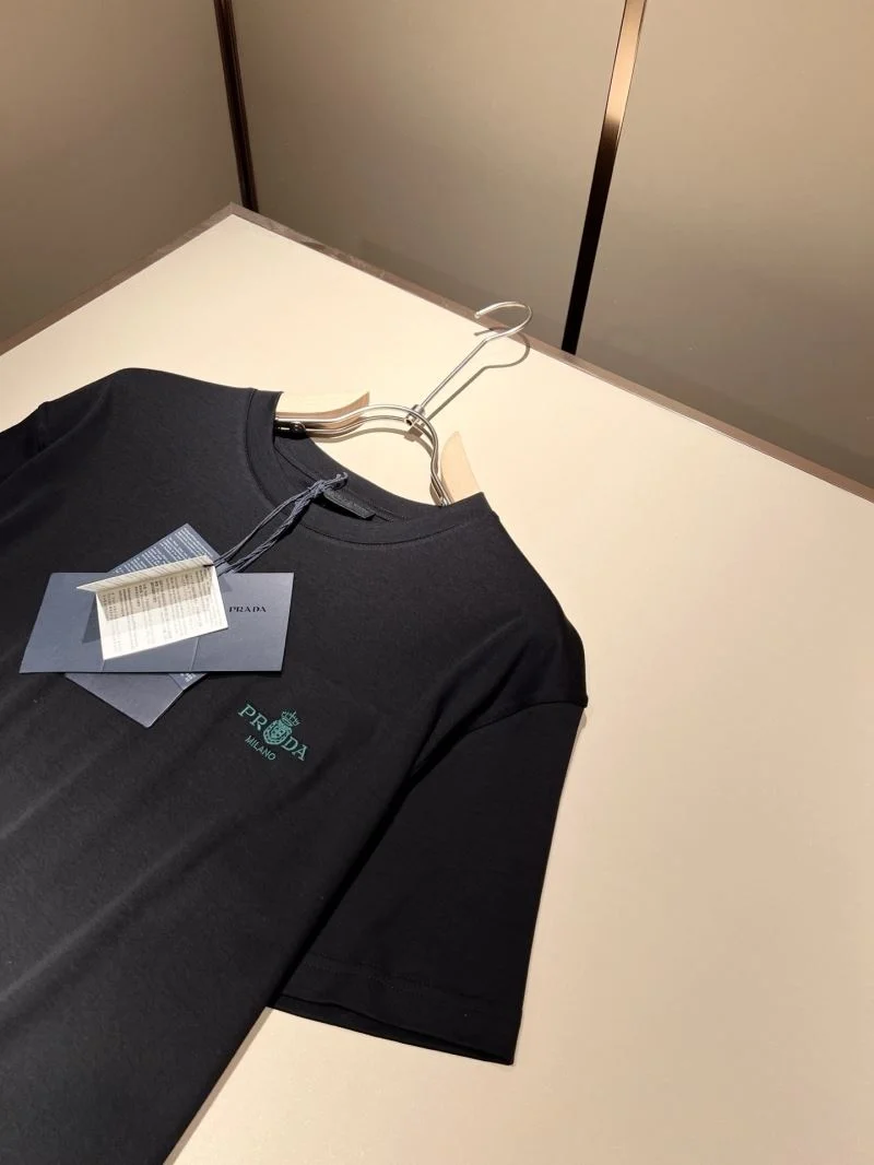 Accurate model Prada T-Shirts