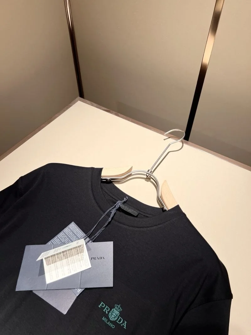 Accurate model Prada T-Shirts
