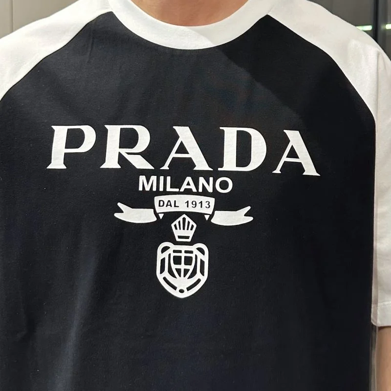 Low-cost Prada T-Shirts