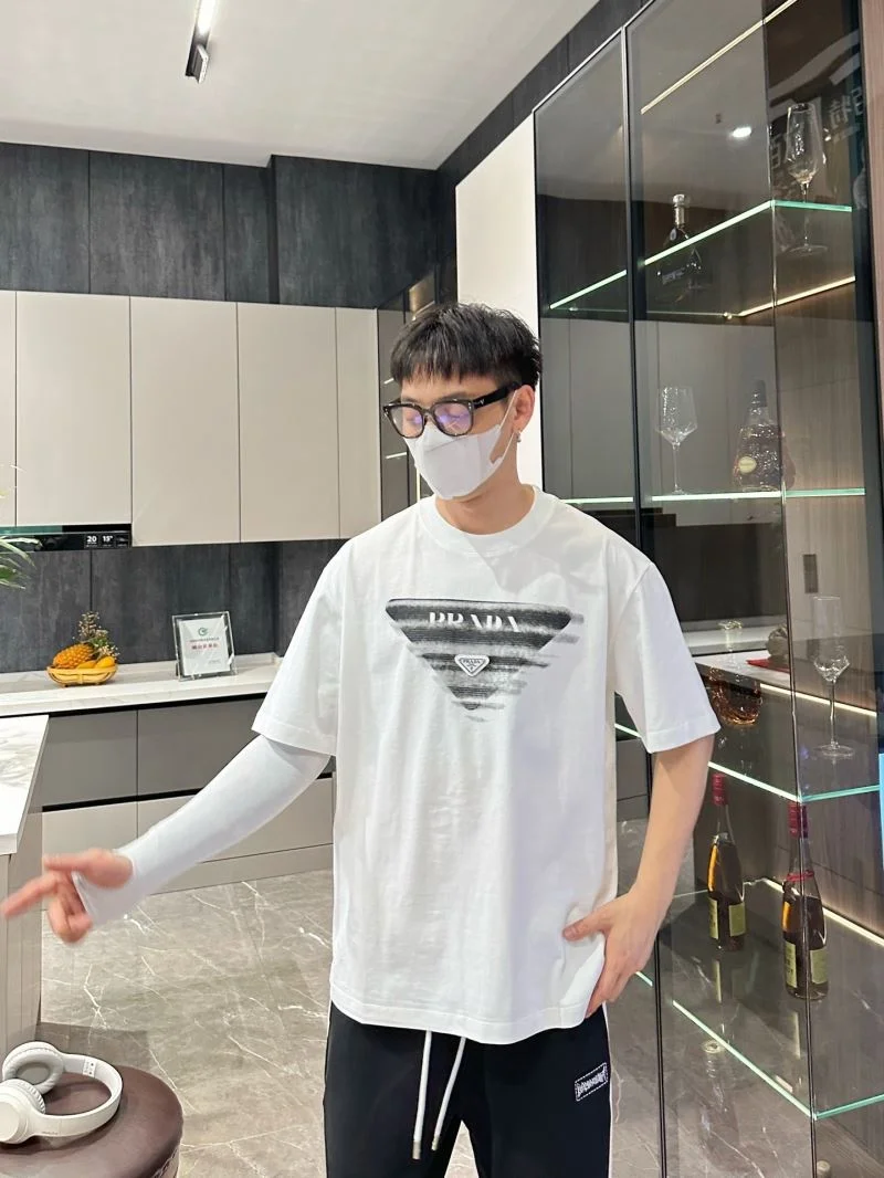 Discounted Prada T-Shirts