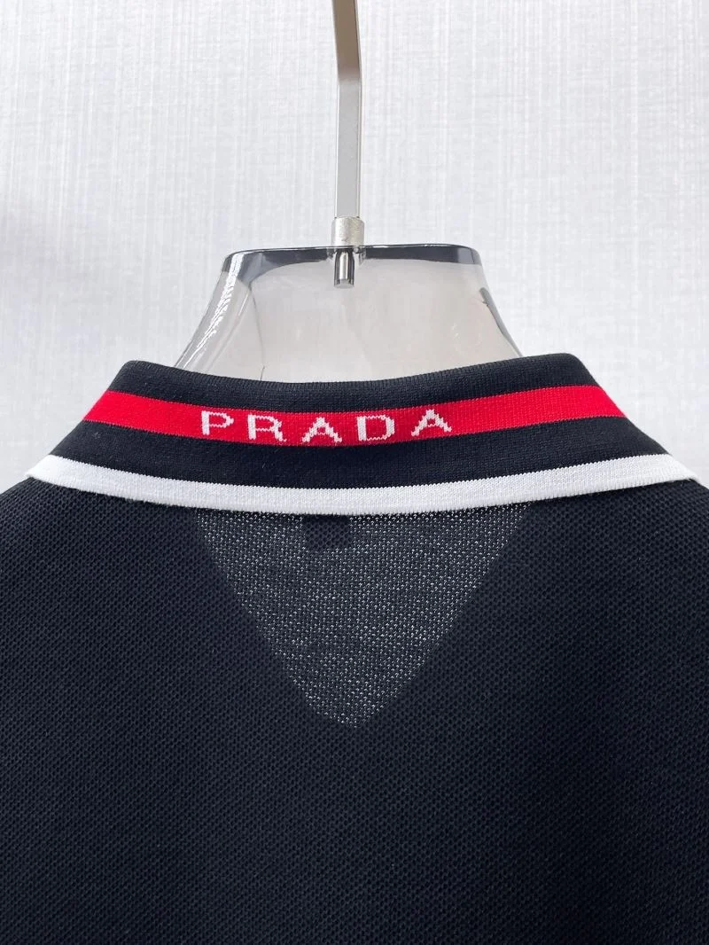 Low-cost Prada T-Shirts