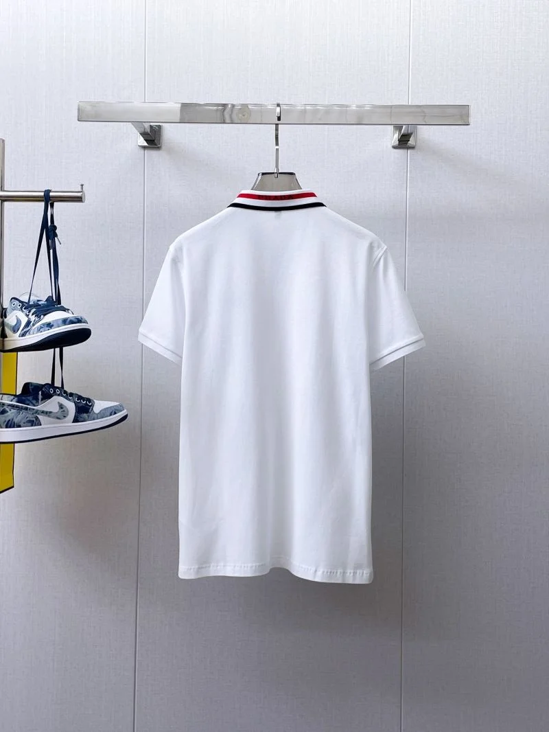 High fidelity Prada T-Shirts