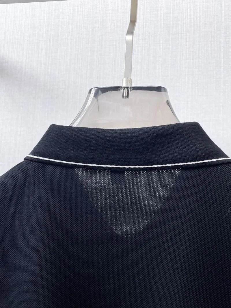 Bargain Prada T-Shirts