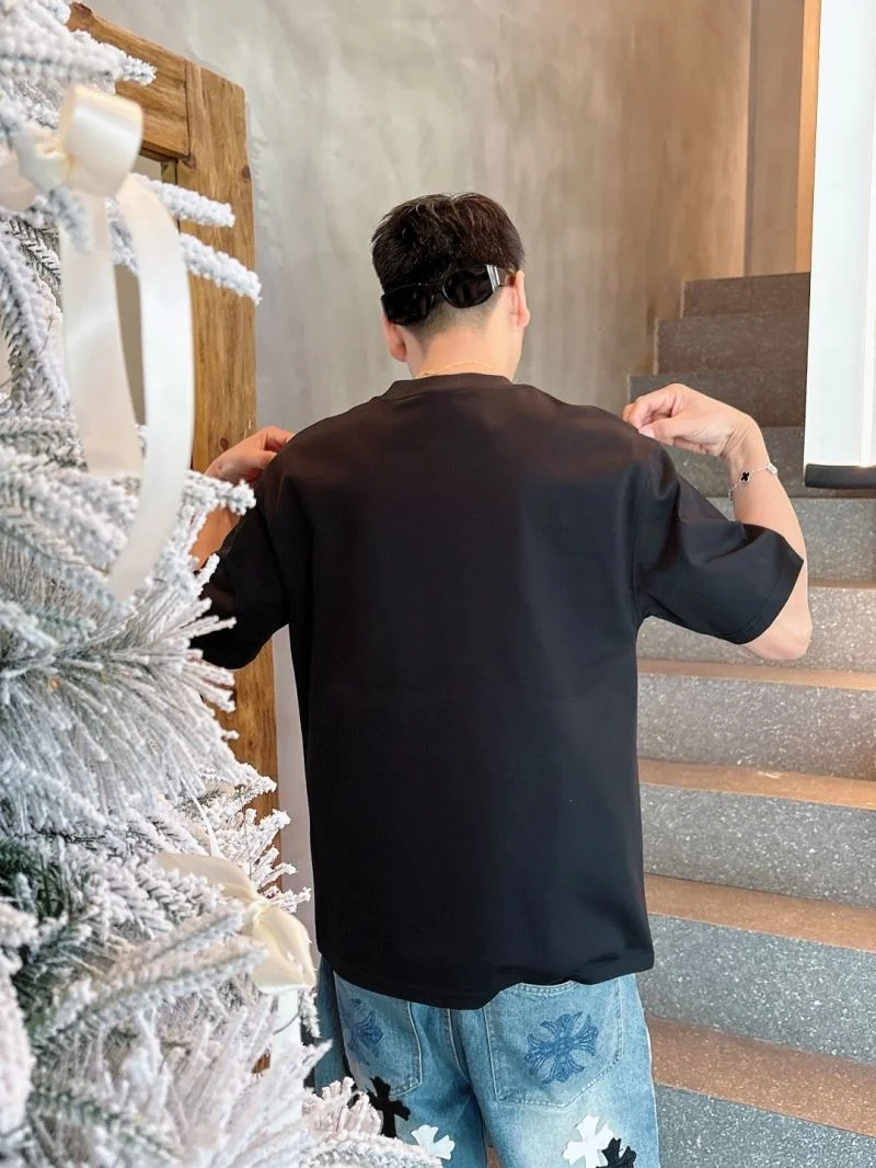 Low-cost Prada T-Shirts